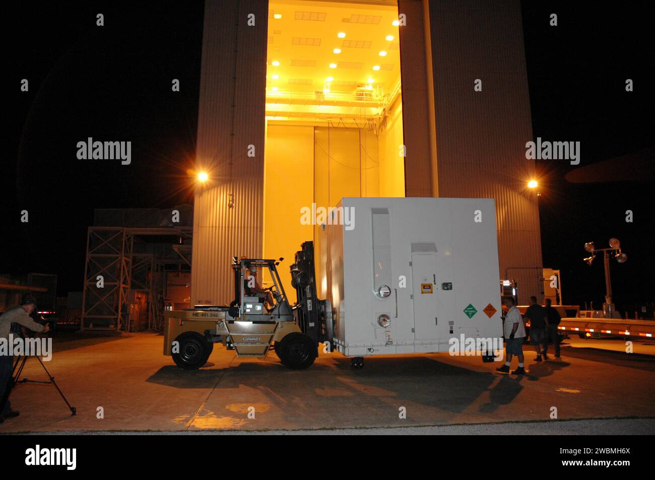 KENNEDY SPACE CENTER, FLA. - One of two containers with the Mars ...