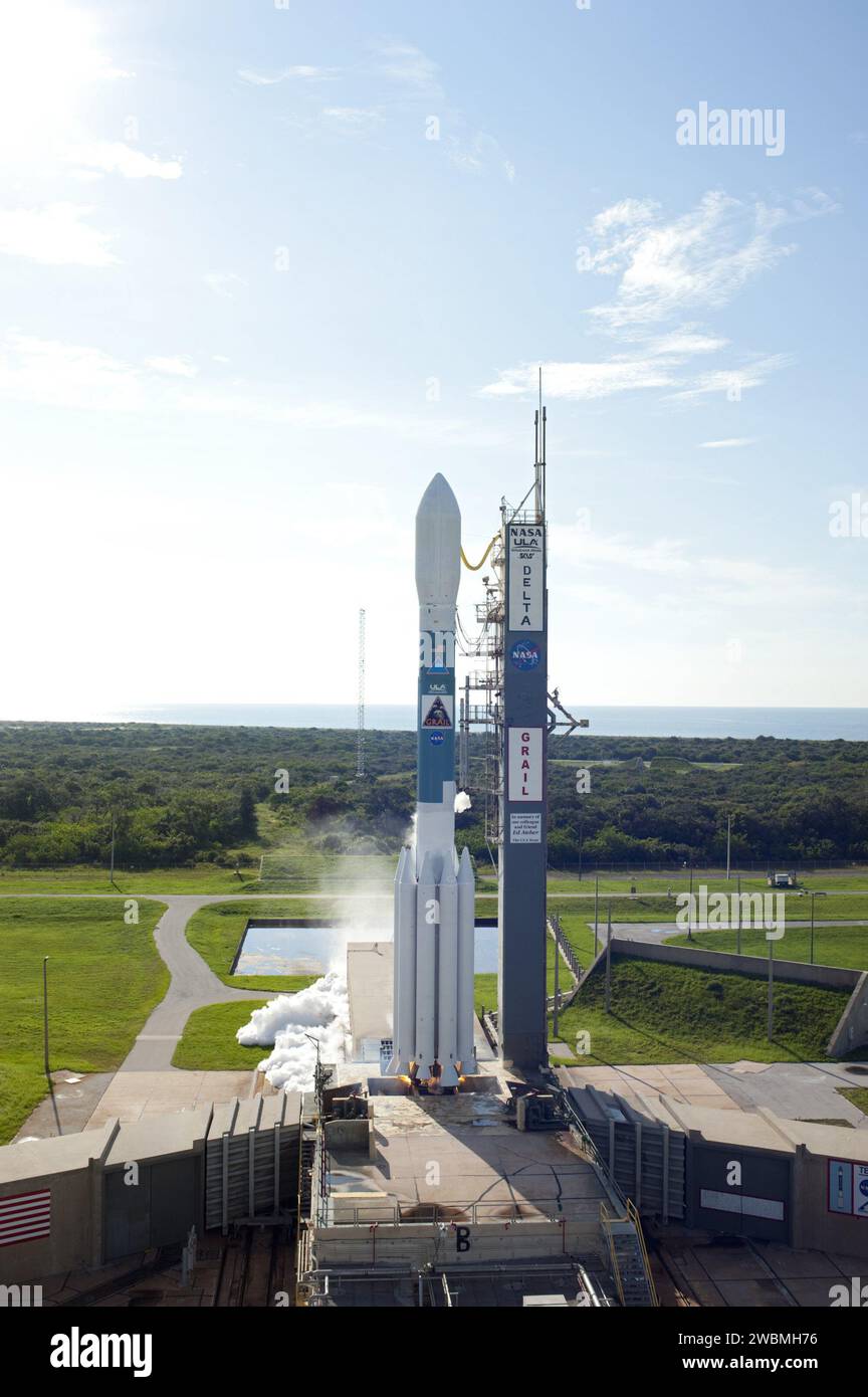 Second stage delta ii rocket hi-res stock photography and images - Alamy