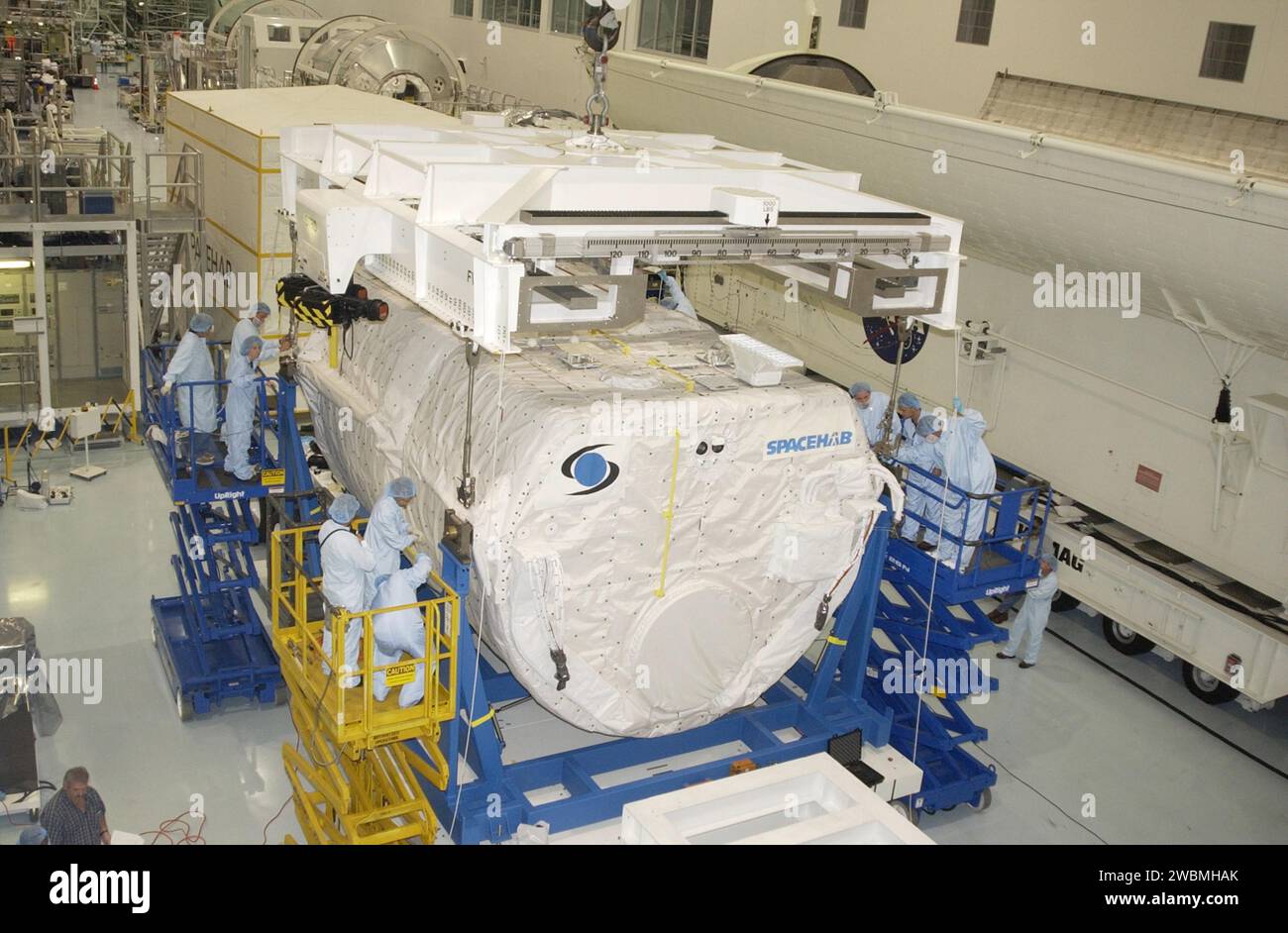 KENNEDY SPACE CENTER, FLA. - In the Space Station Processing Facility ...