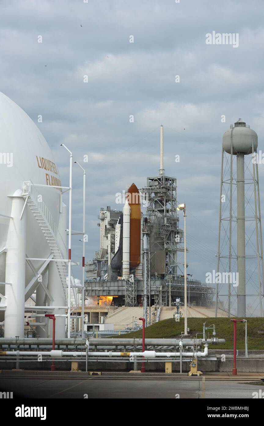 CAPE CANAVERAL, Fla. -- Space shuttle Endeavour's main engines are ...