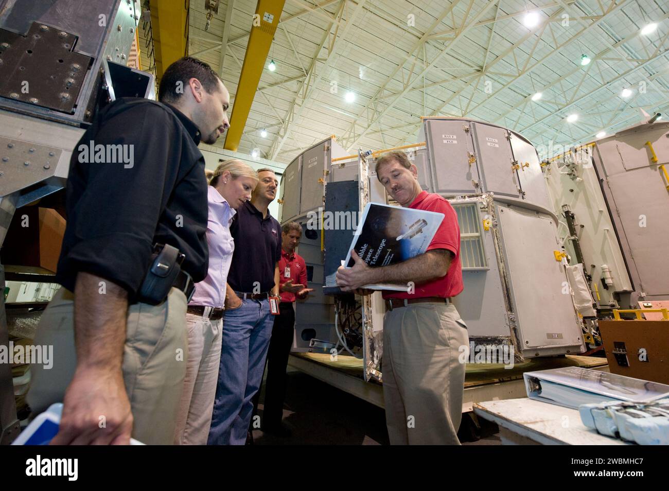 Sts 9 crew hi-res stock photography and images - Alamy