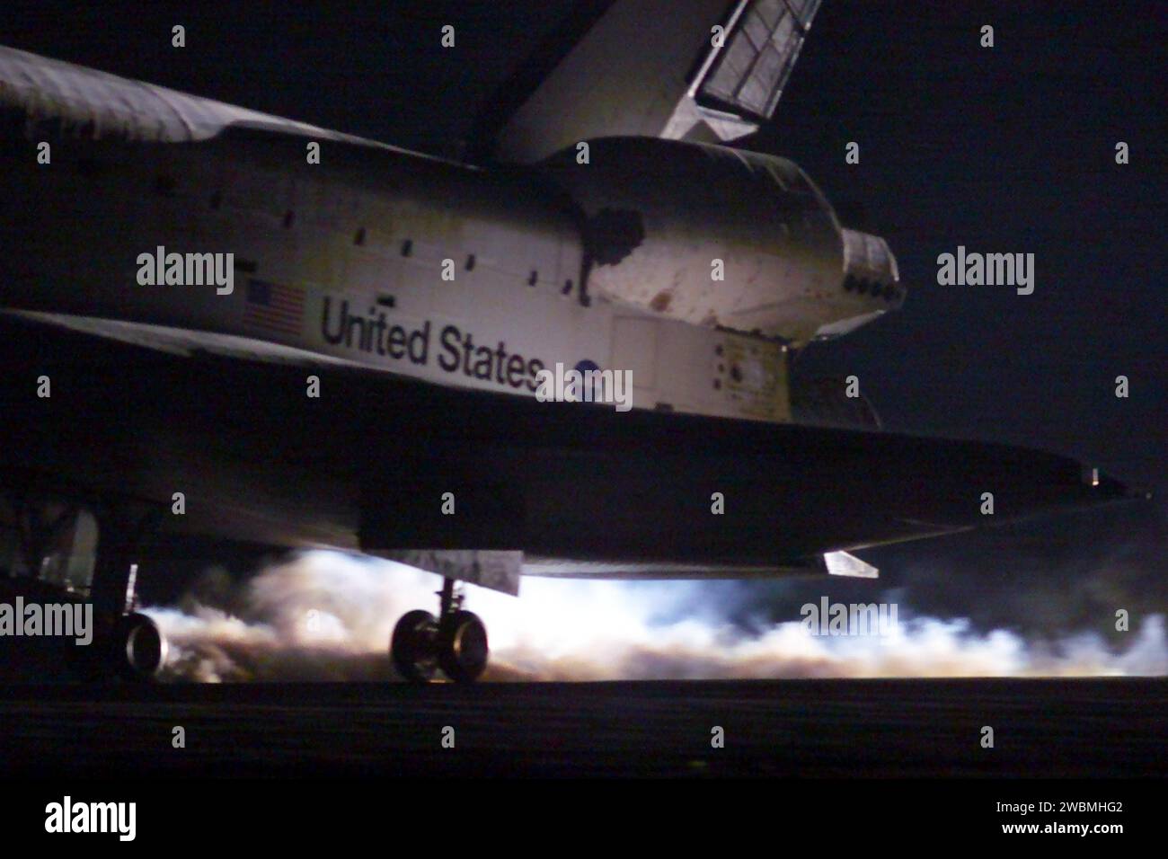 KENNEDY SPACE CENTER, Fla. -- In this view, the rear wheels on Space ...