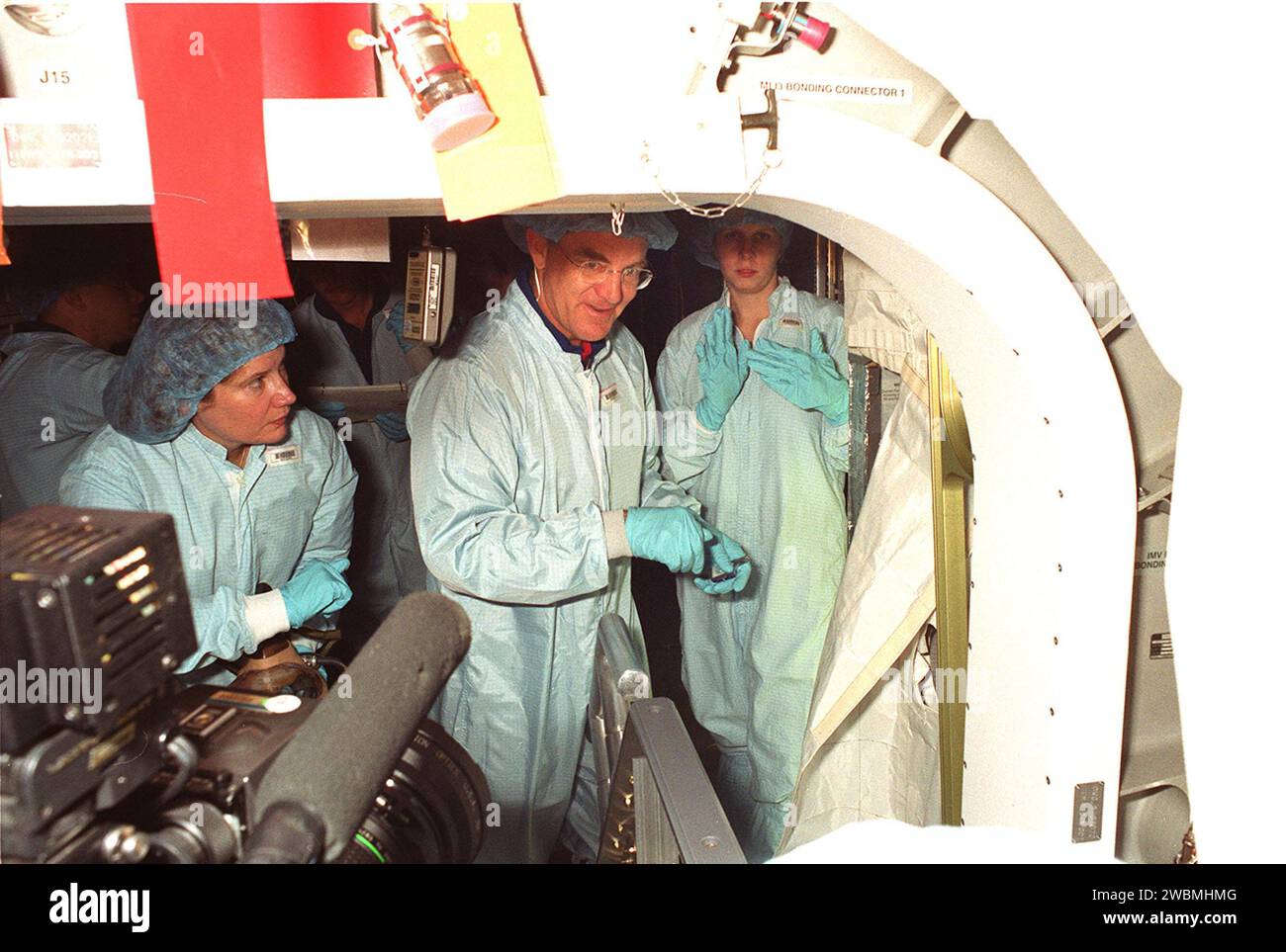 KENNEDY SPACE CENTER, FLA. -- Looking at the inside of the Multi ...