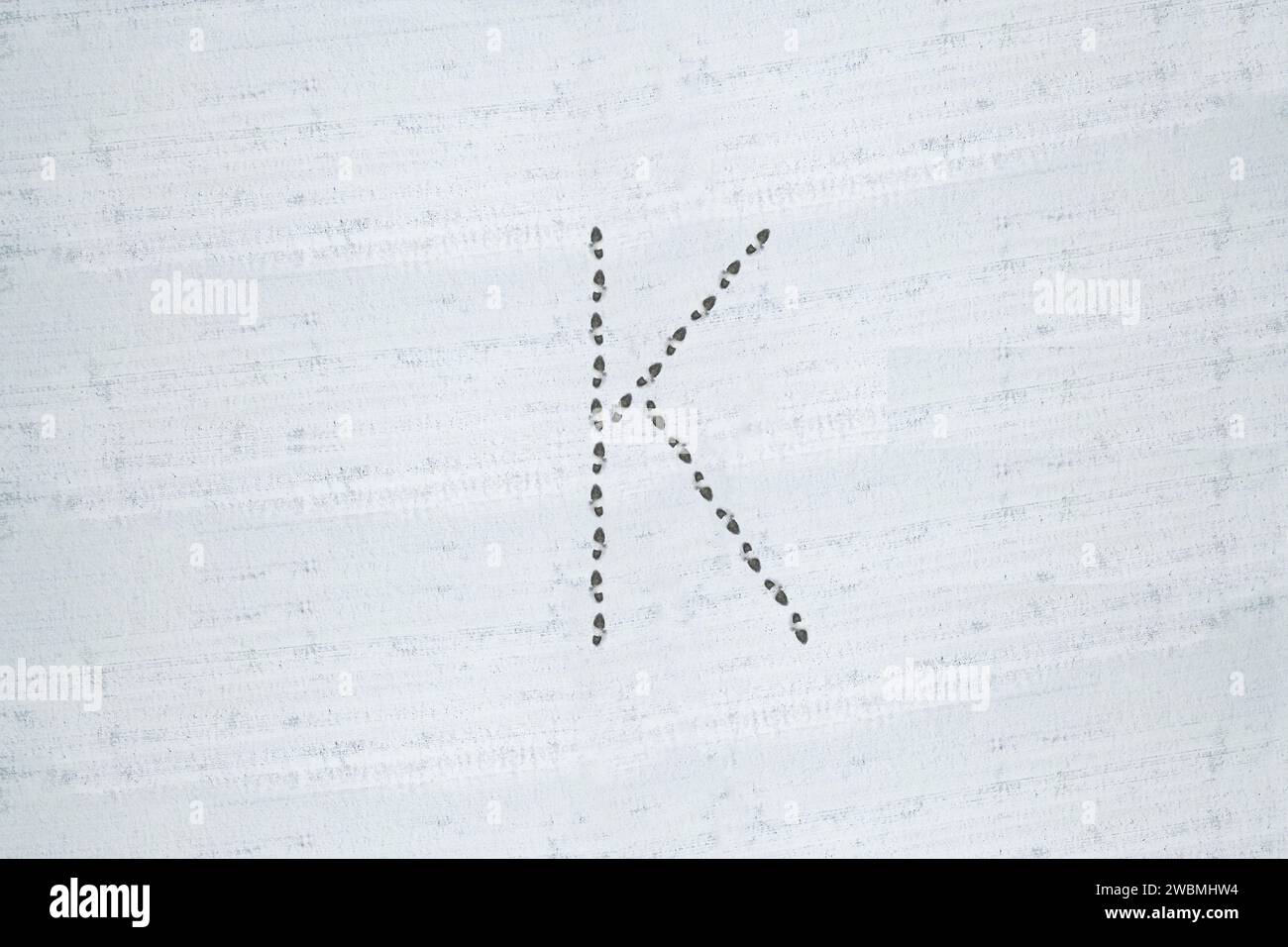 Snow font hi-res stock photography and images - Alamy