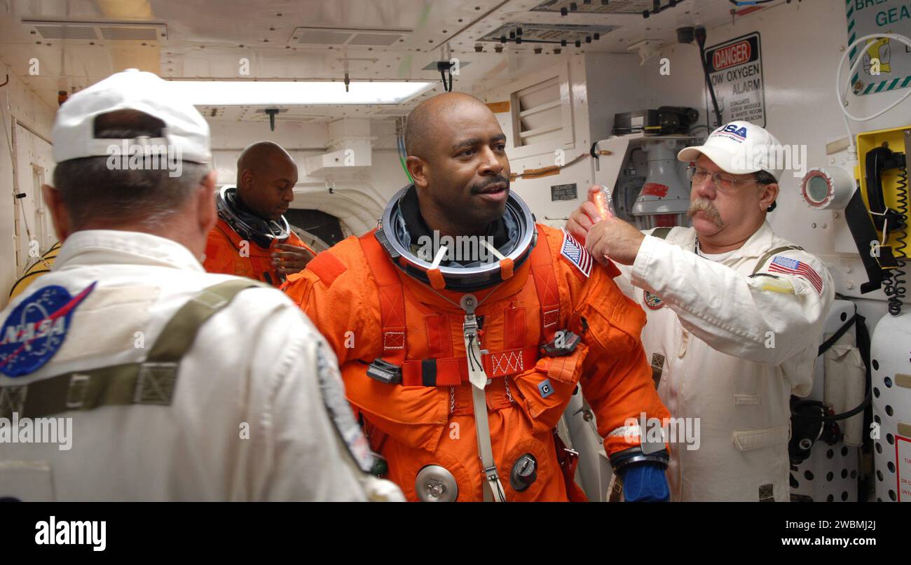 CAPE CANAVERAL, Fla. - On Launch Pad 39A at NASA's Kennedy Space Center in Florida, the closeout ...