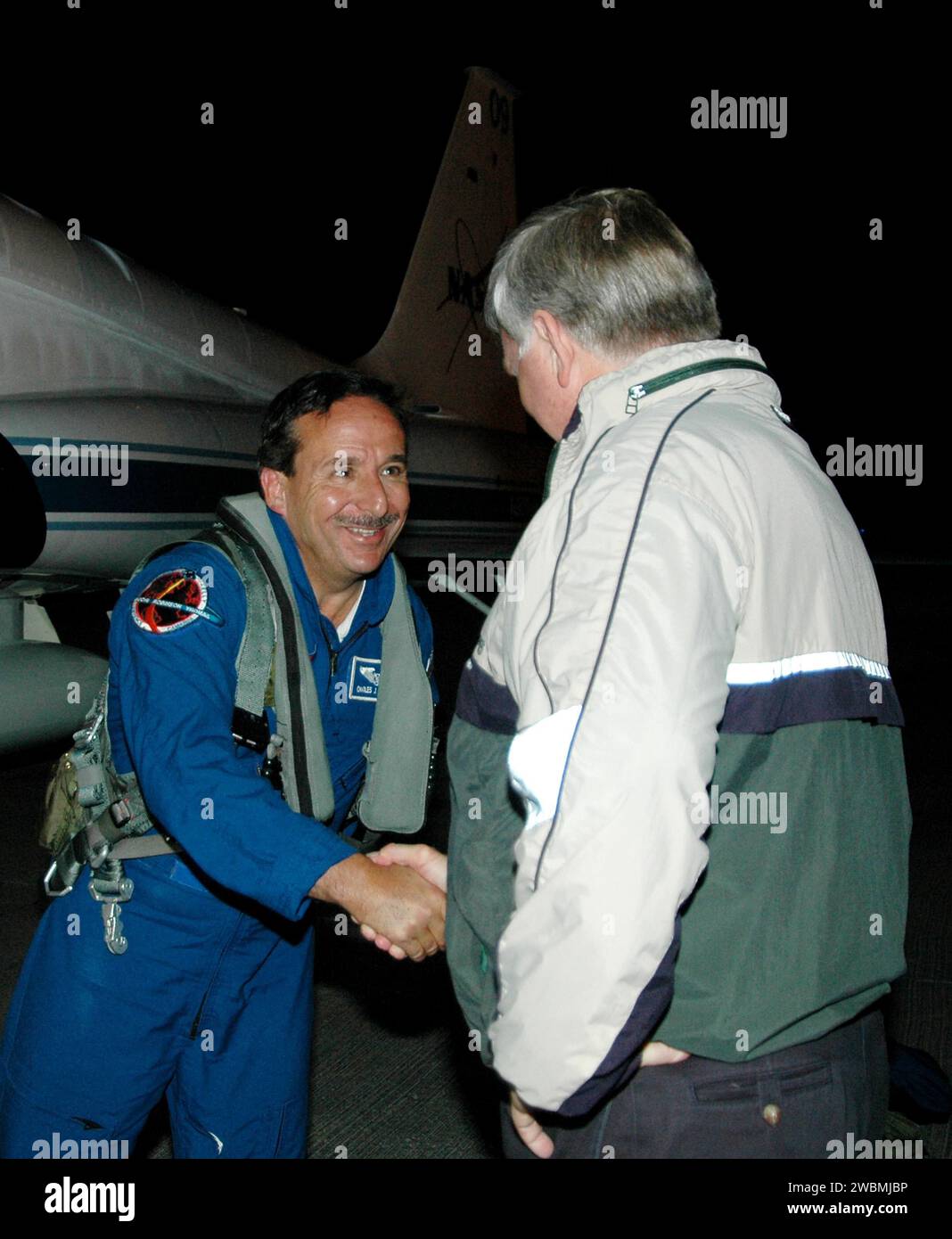 KENNEDY SPACE CENTER, FLA. - At Kennedy Space Center’s Shuttle Landing ...