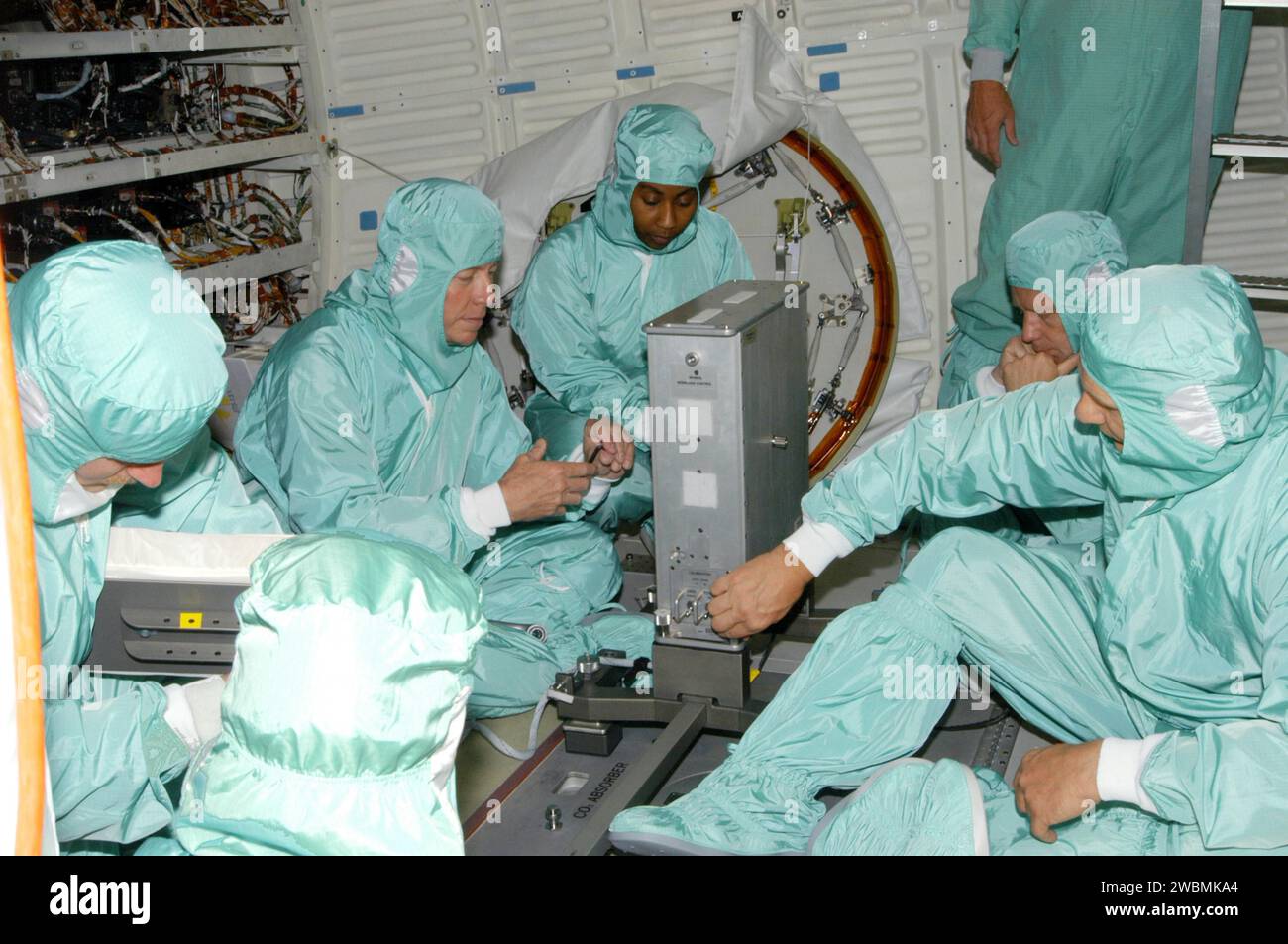 KENNEDY SPACE CENTER, FLA. - During Crew Equipment Interface Test (CEIT ...