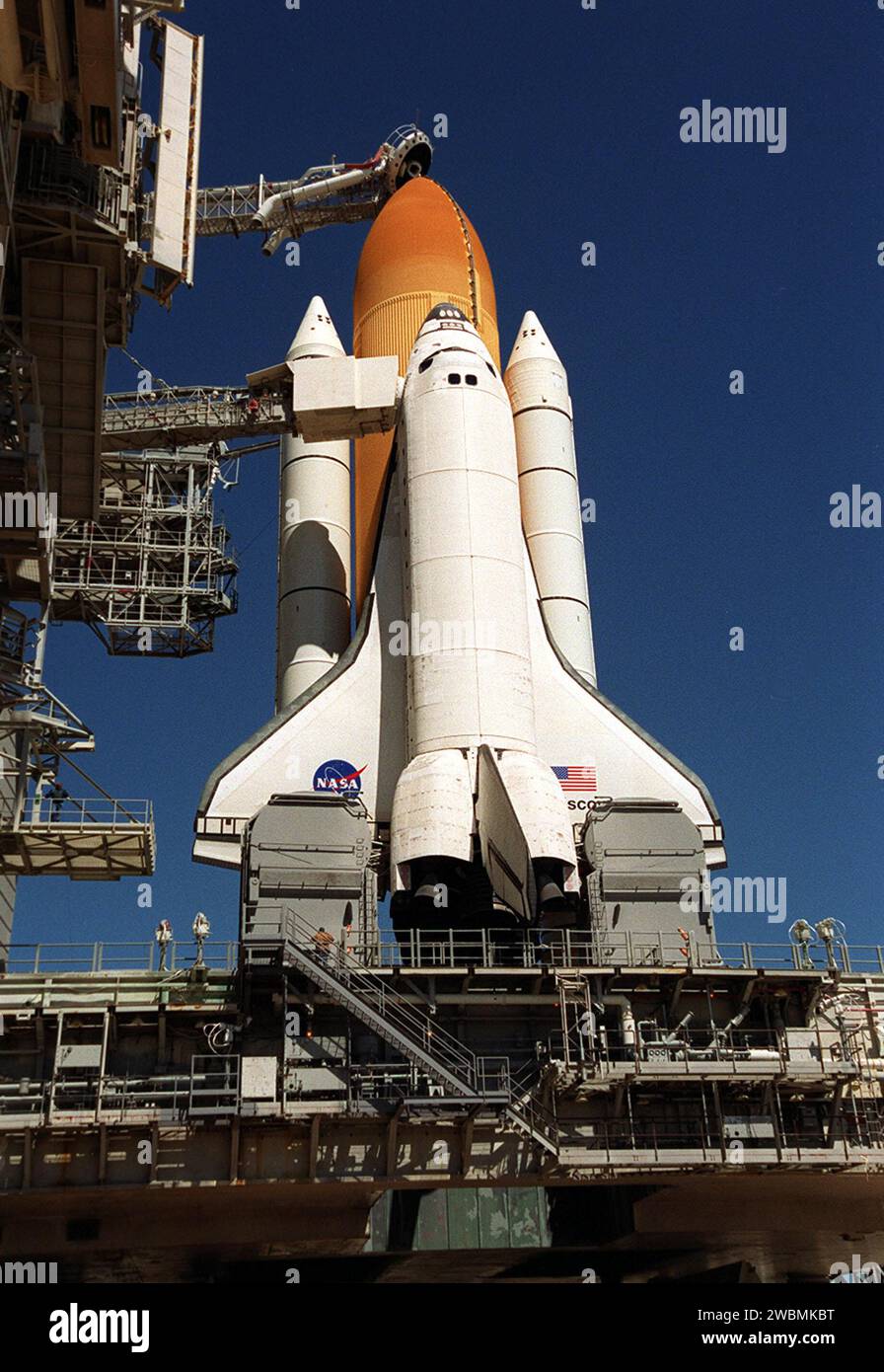 Space Shuttle Discovery is on Launch Pad 39B with the Rotating Service ...