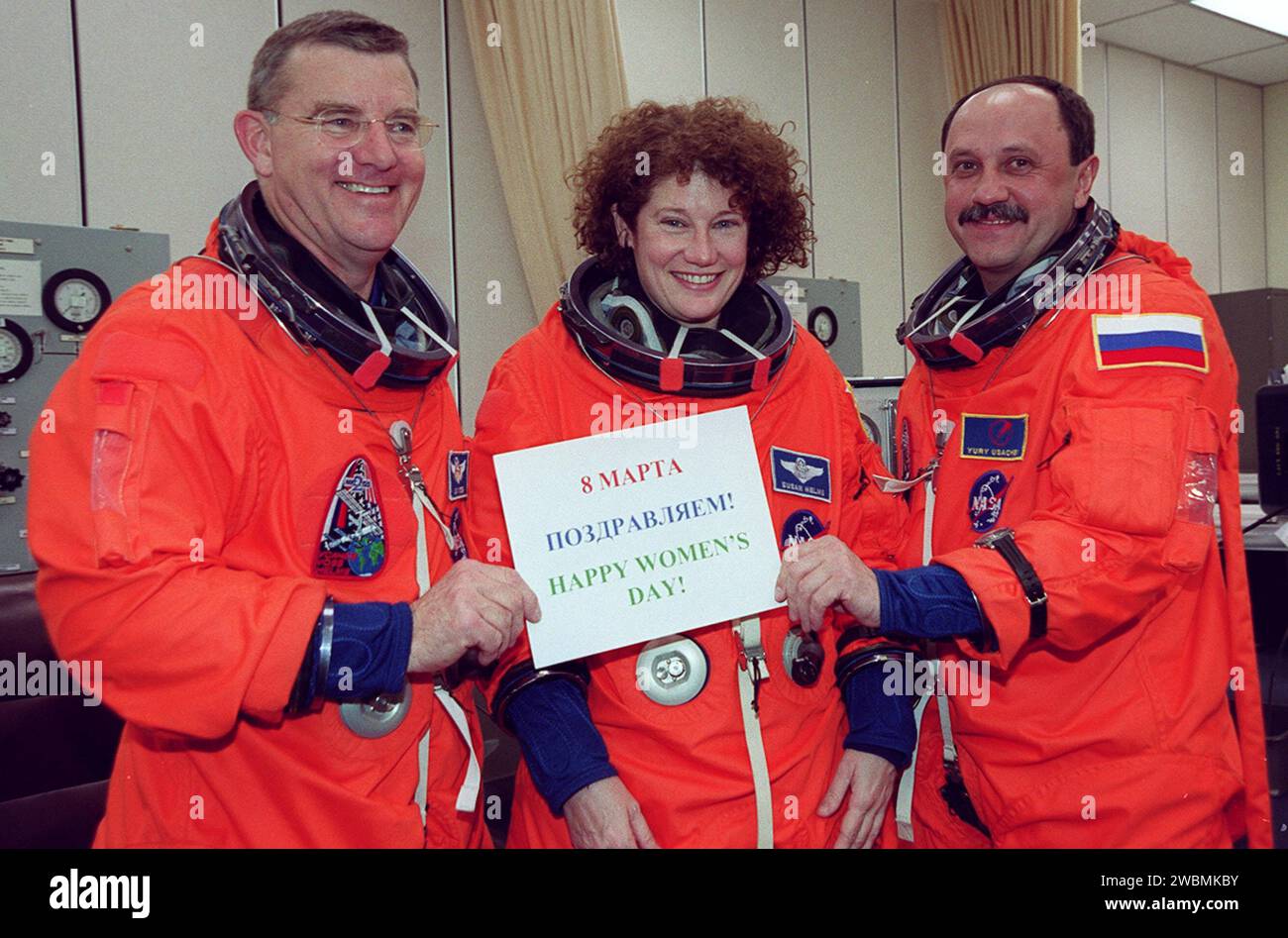 STS-102 Mission Specialists James Voss, Susan Helms and Yury Usachev ...