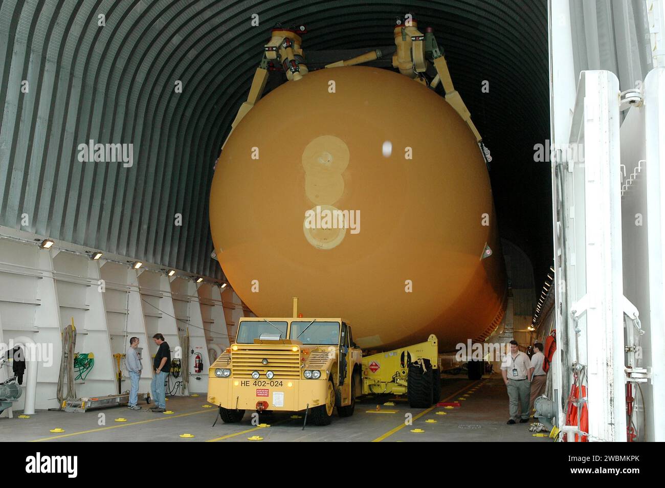 The redesigned External Tank ET-121 arrives at Kennedy Space Center ...