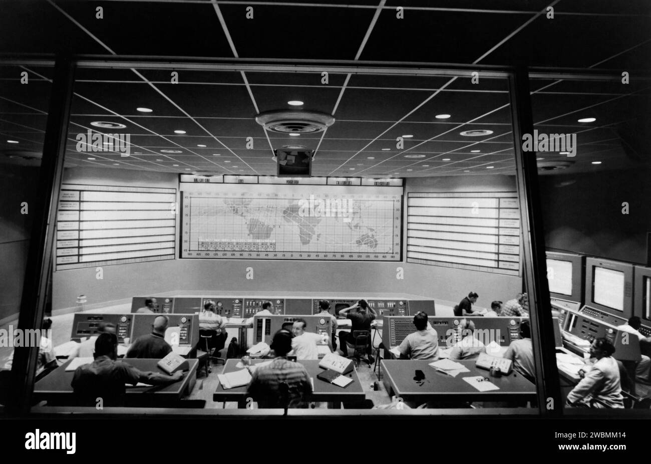 Mercury flight control center hi-res stock photography and images - Alamy