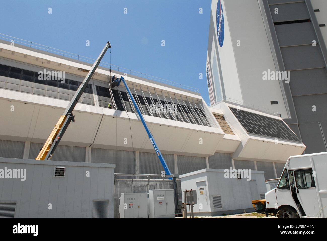 CAPE CANAVERAL, Fla. – New windows are installed in the Launch Control ...