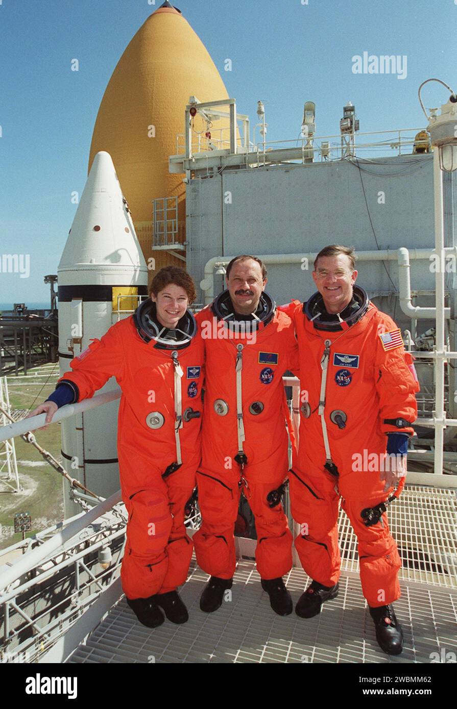 STS-102 crew completes emergency escape training at Launch Pad 39B ...