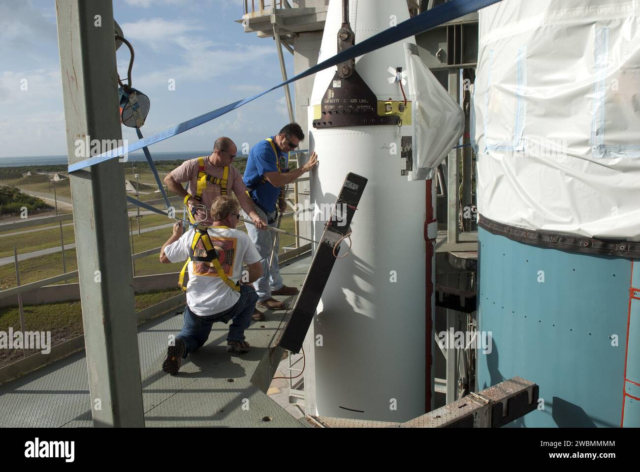 Solid fueled booster rocket hi-res stock photography and images - Alamy