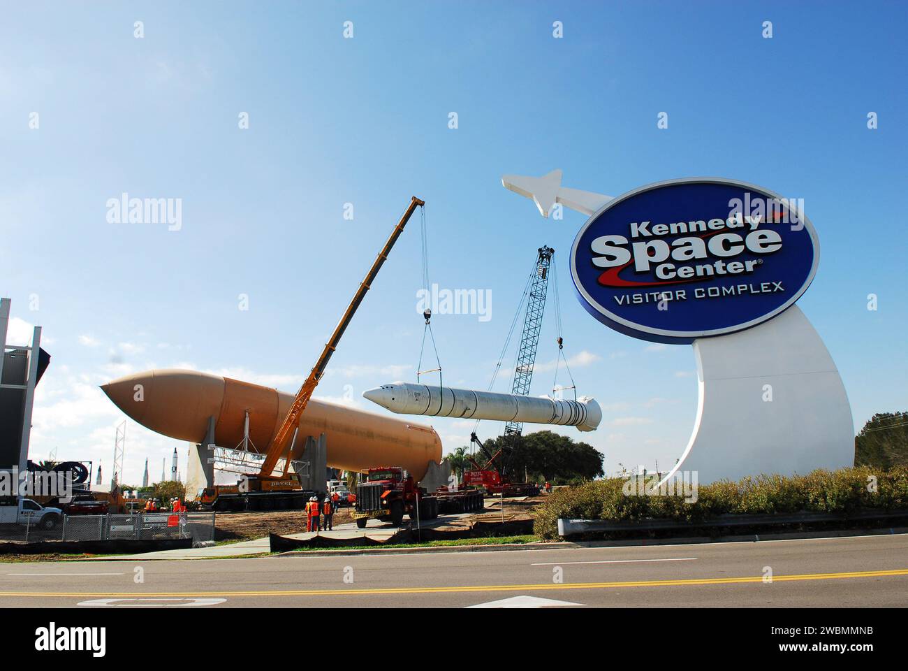 CAPE CANAVERAL, Fla. – Cranes remove a full-size, 149-foot-long, space ...