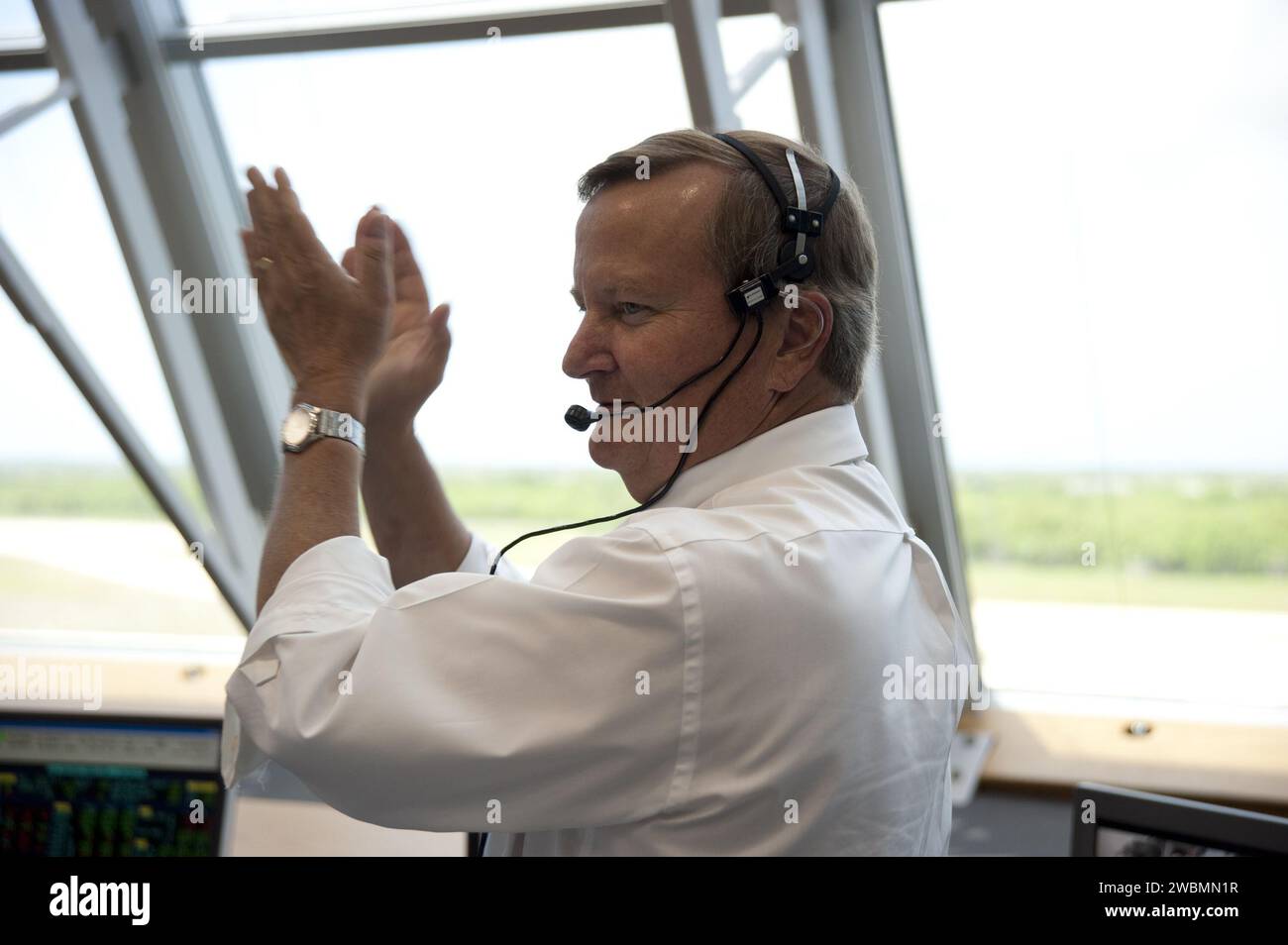 CAPE CANAVERAL, Fla. -- NASA Shuttle Launch Director Mike Leinbach ...