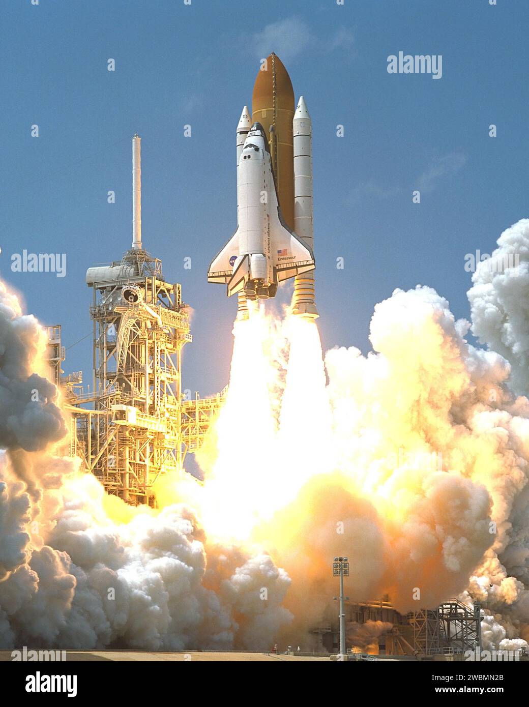 KENNEDY SPACE CENTER, FLA. -- Space Shuttle Endeavour races into space ...