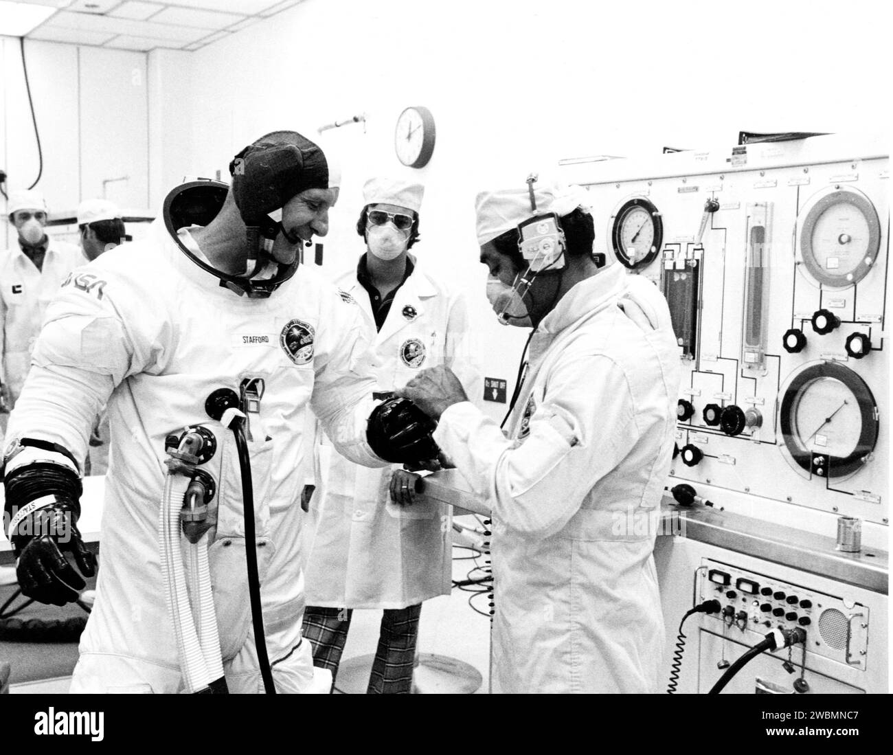 Don thomas space hi-res stock photography and images - Alamy