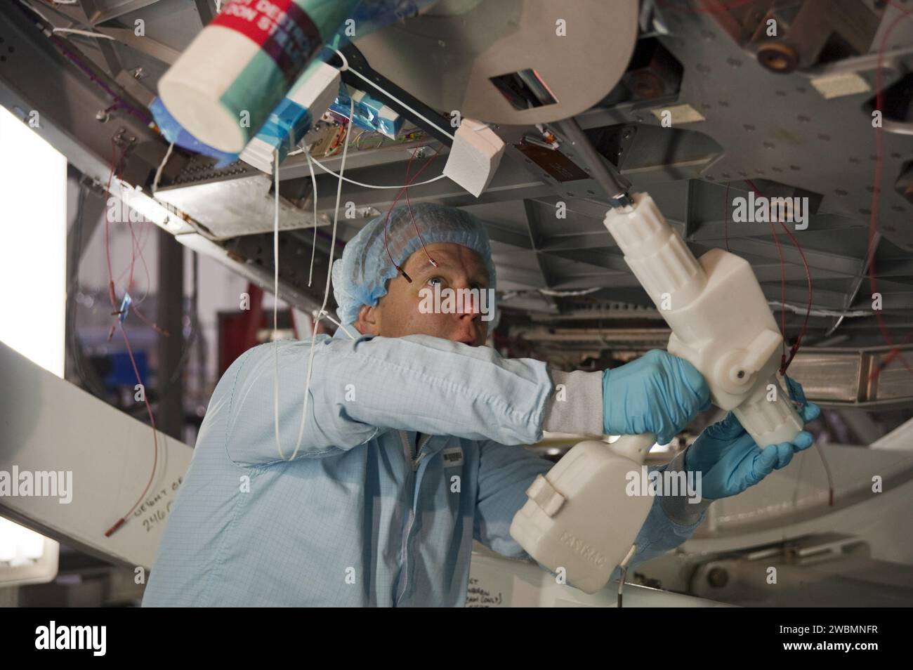 Astronauts tool hi-res stock photography and images - Alamy