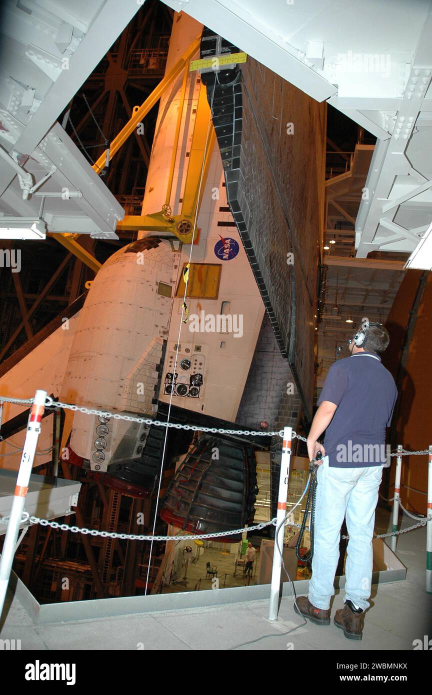 KENNEDY SPACE CENTER, FLA. - At NASA Kennedy Space Center, a wingtip ...