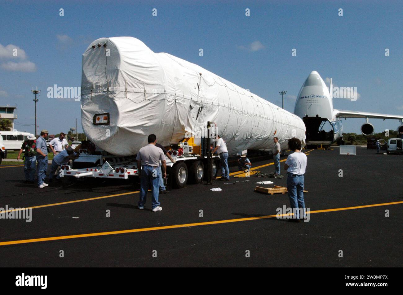 Lockheed martin air force workers hi-res stock photography and images ...