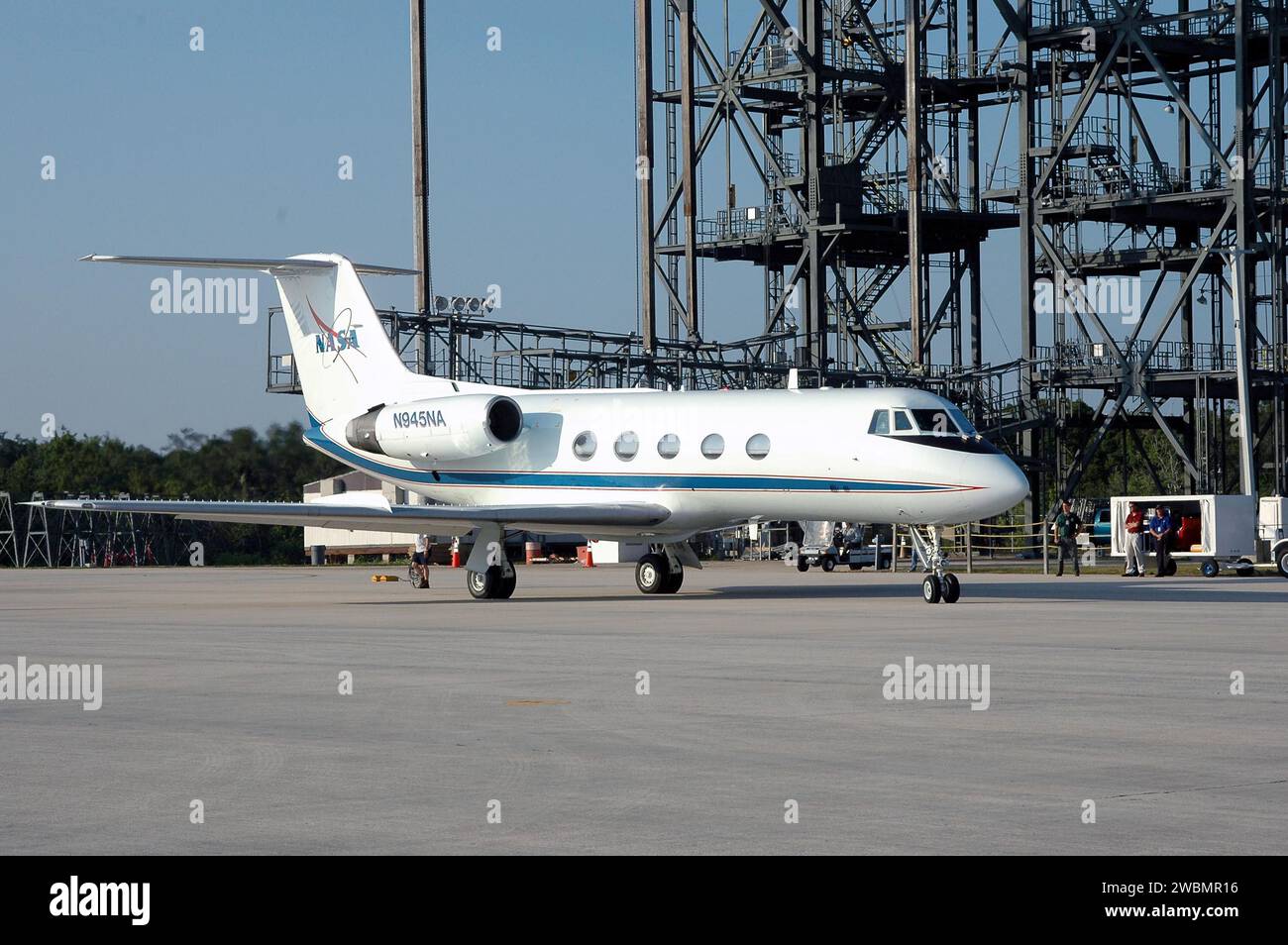 Space shuttle cockpit training hi-res stock photography and images - Alamy