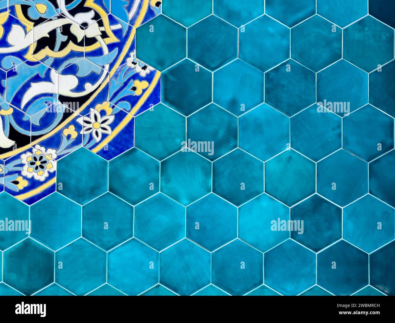 Islamic tile blue hi-res stock photography and images - Alamy