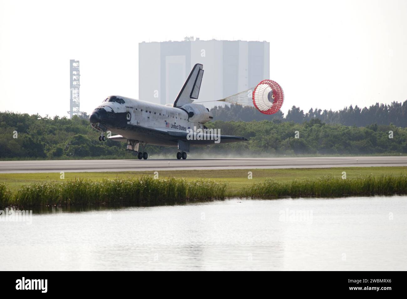 Space shuttle Discovery landed on Runway 33 at Kennedy Space Center ...