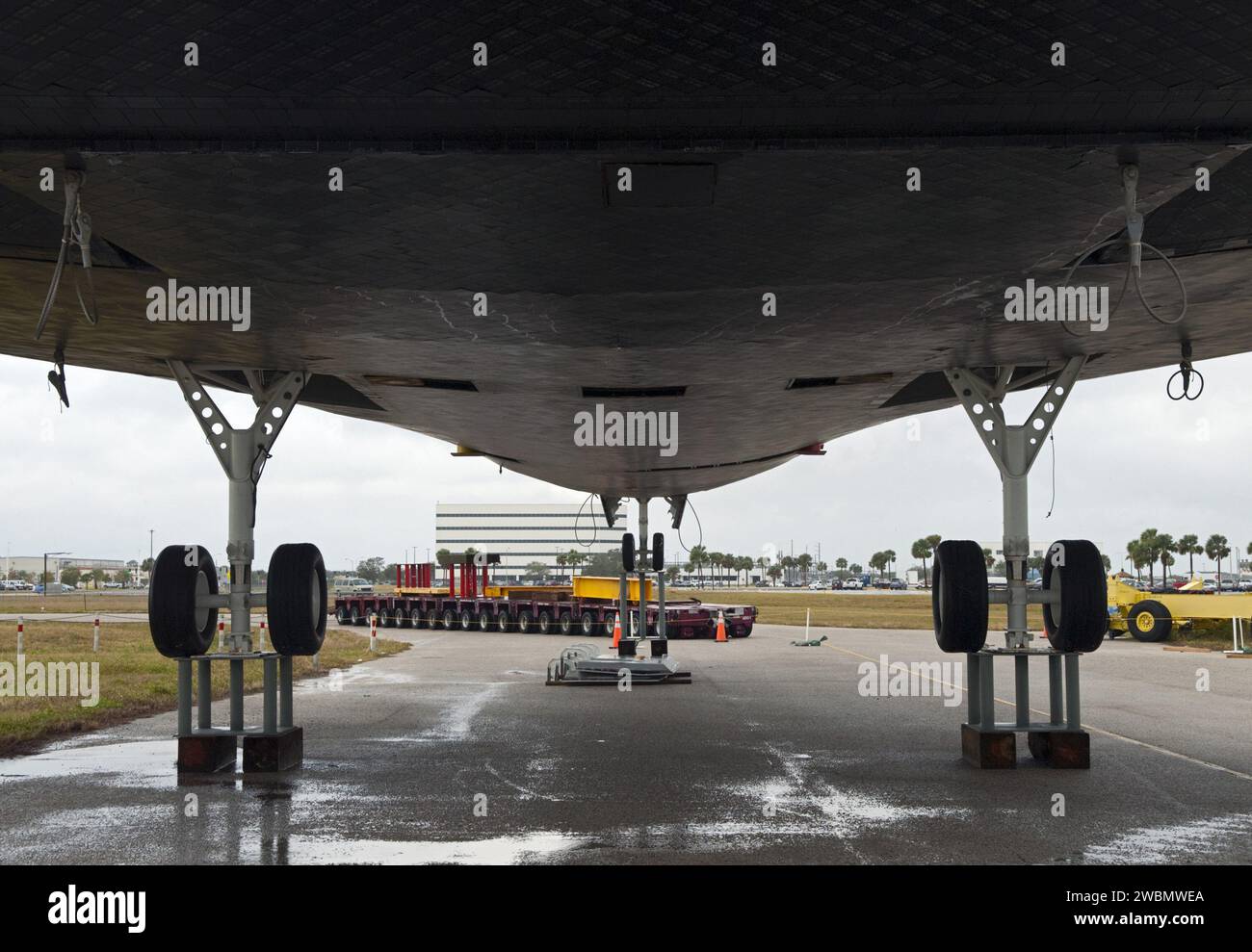 CAPE CANAVERAL, Fla. – Wheels are installed on the high-fidelity space ...