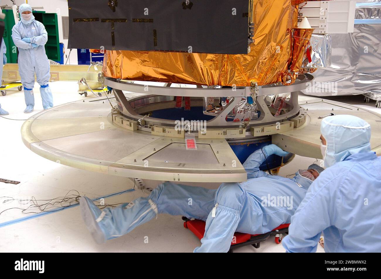 KENNEDY SPACE CENTER, FLA. - At NASA’s Hangar AE on Cape Canaveral Air ...