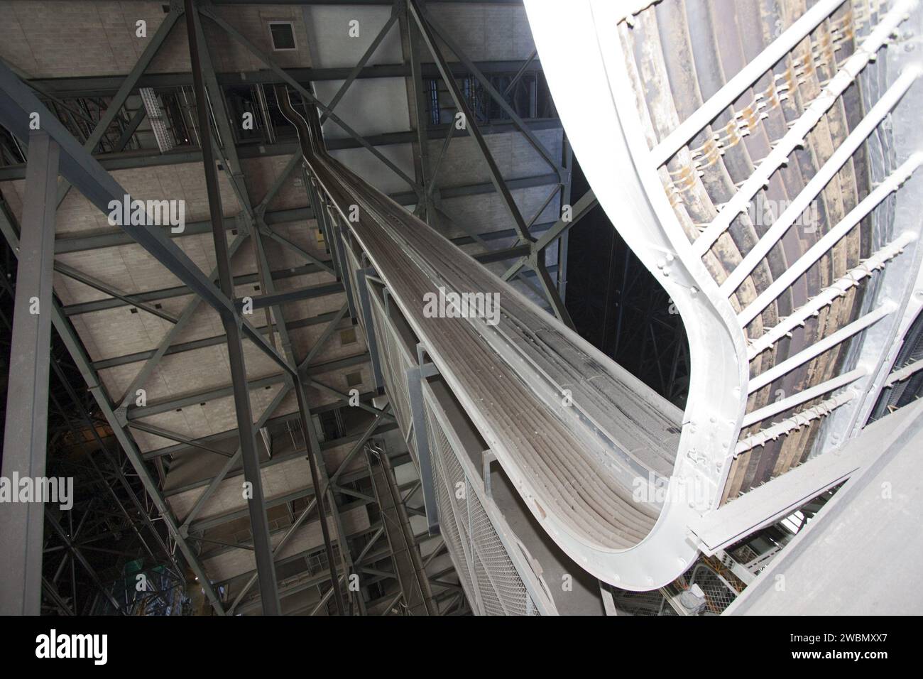 CAPE CANAVERAL, Fla. – At NASA’s Kennedy Space Center in Florida, cable ...