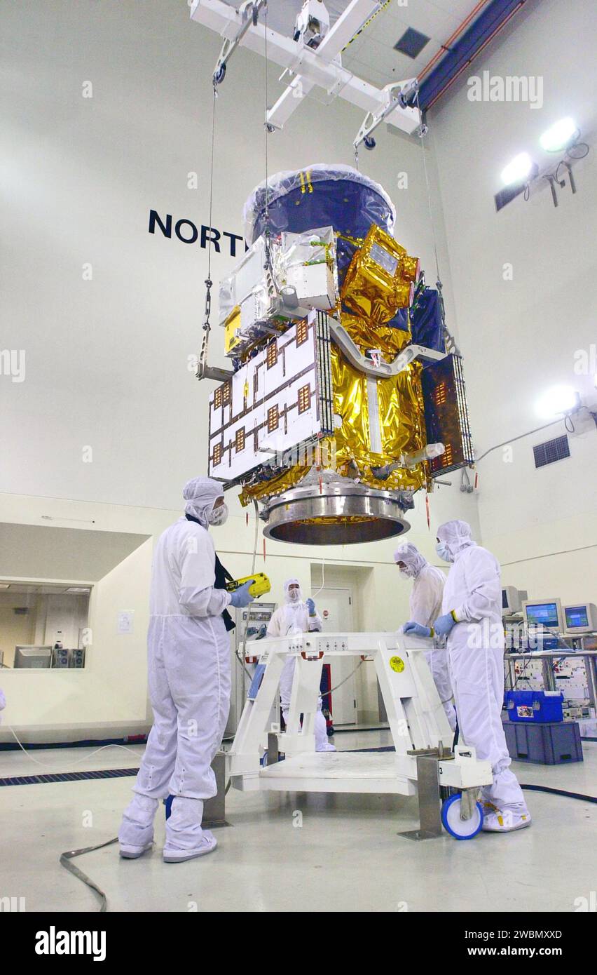 KENNEDY SPACE CENTER, FLA. - Inside the Astrotech Payload Processing ...