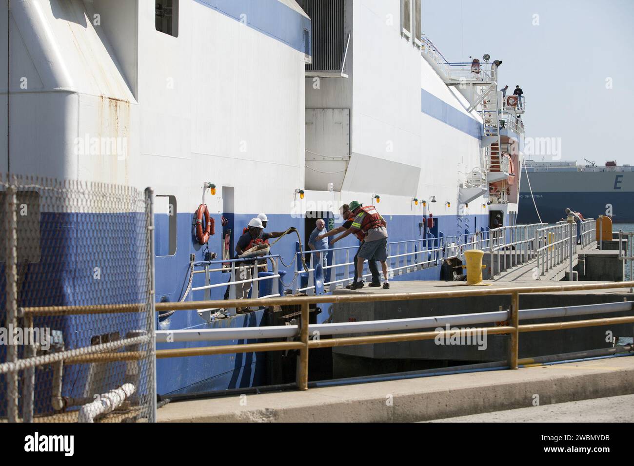 The United Launch Alliance barge Delta Mariner docks in Port Canaveral ...