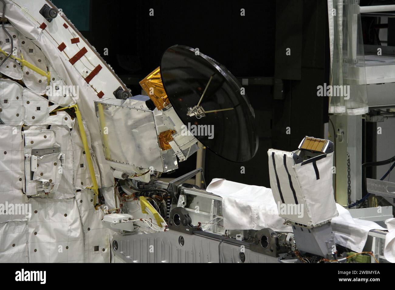 CAPE CANAVERAL, Fla. – In Orbiter Processing Facility-2 at NASA's ...
