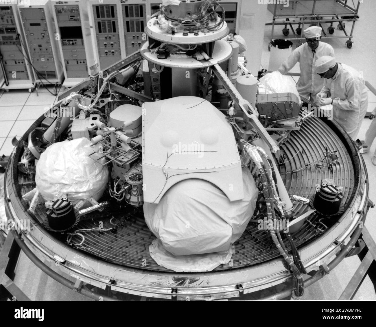 Technicians inspect Viking Lander 2 at Kennedy Space Center's ...