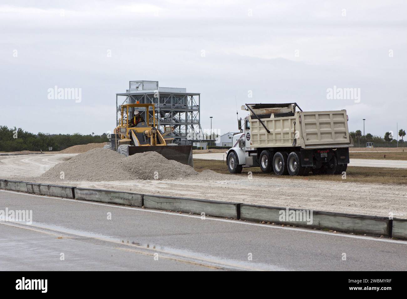 CAPE CANAVERAL, Fla. – Workers from Canaveral Construction in Mims, Fla ...