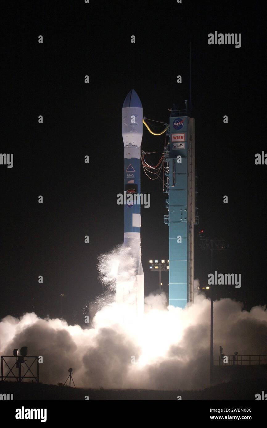 VANDENBERG AIR FORCE BASE, Calif. - A United Launch Alliance Delta II rocket with NASA’s Wide ...