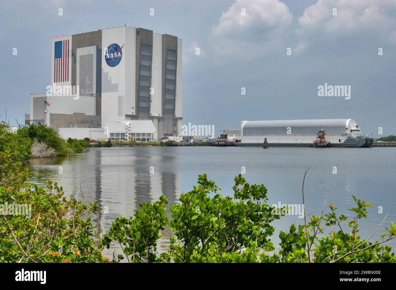 KENNEDY SPACE CENTER, FLA. - At the Turn Basin in the Launch Complex 39 ...