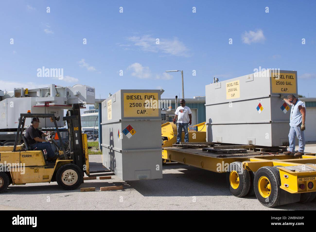 CAPE CANAVERAL, Fla. – In front of the Vehicle Assembly Building at ...