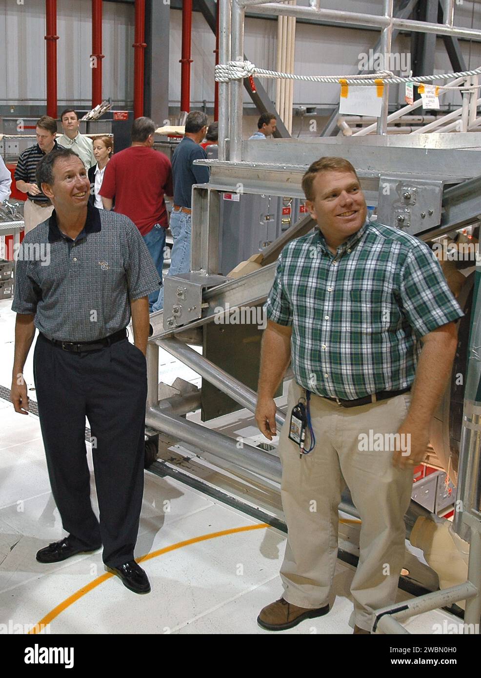 NASA Administrator Michael Griffin toured Orbiter Processing Facility ...