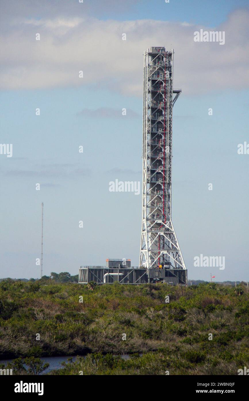 CAPE CANAVERAL, Fla. – The mobile launcher, or ML, appears to glide ...