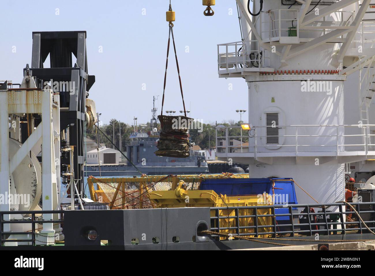 Jeff bezos amazon stage hi-res stock photography and images - Alamy