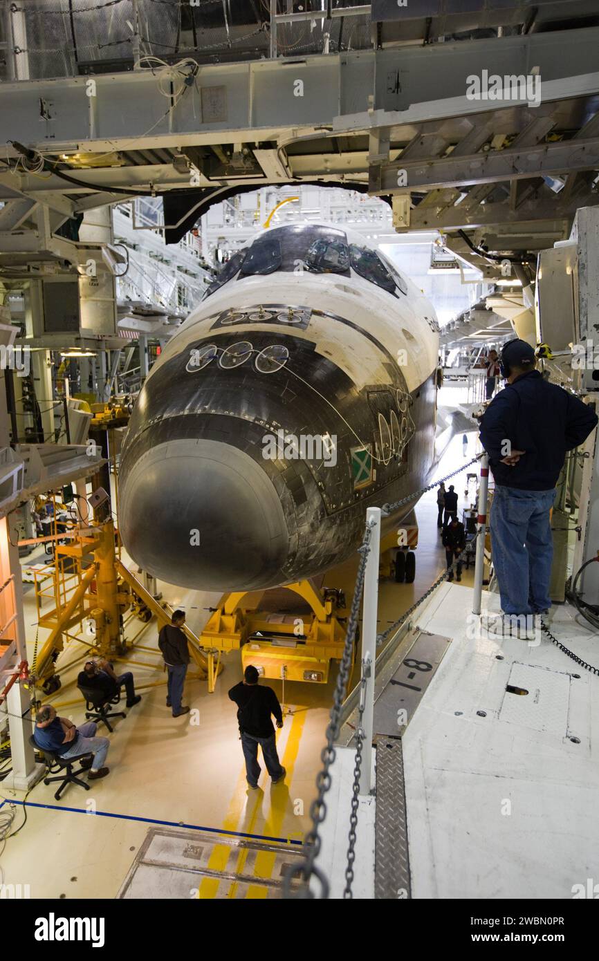 CAPE CANAVERAL, Fla. – In Orbiter Processing Facility-2 at NASA's ...