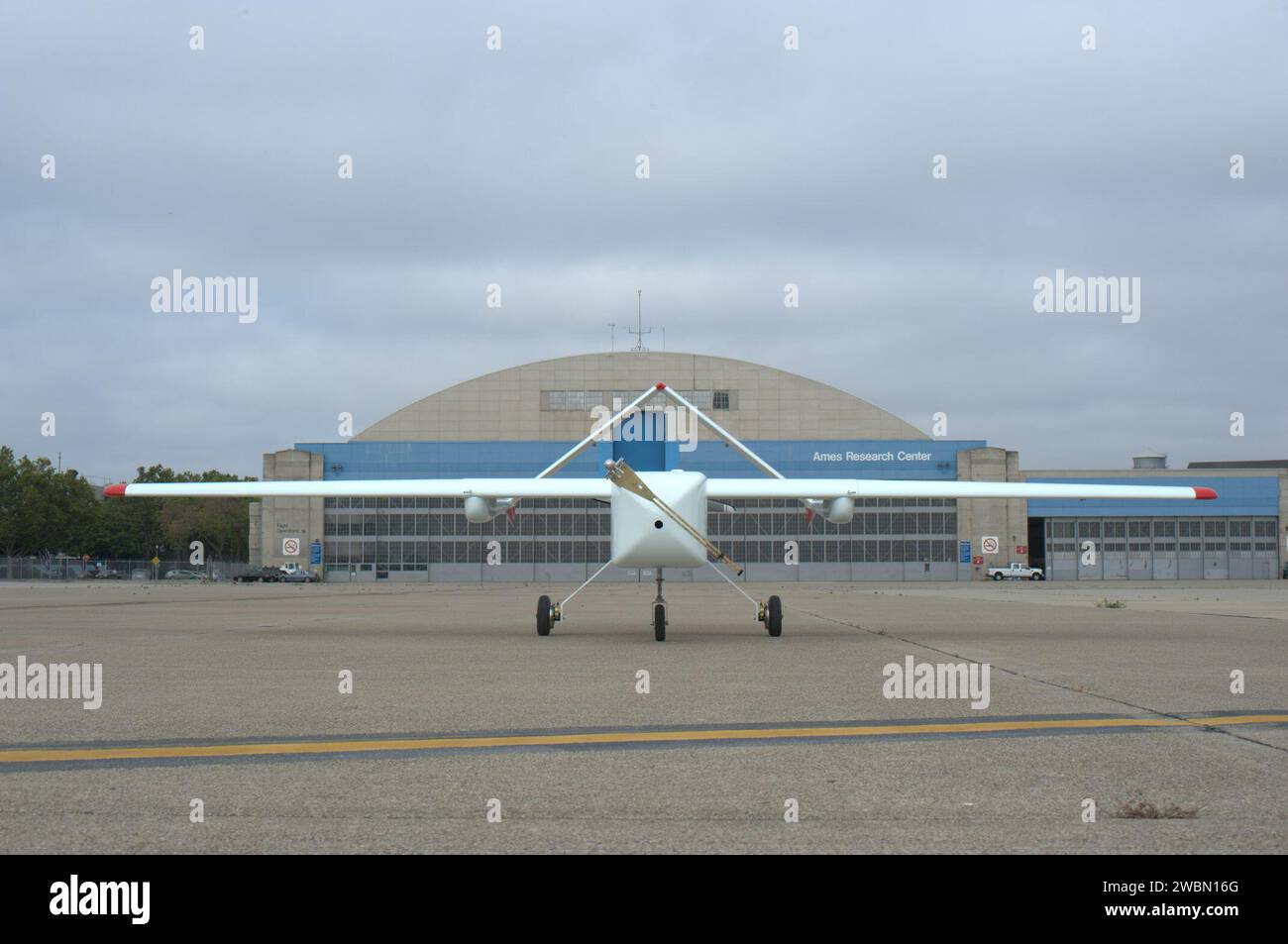 Aircraft integration hi-res stock photography and images - Alamy