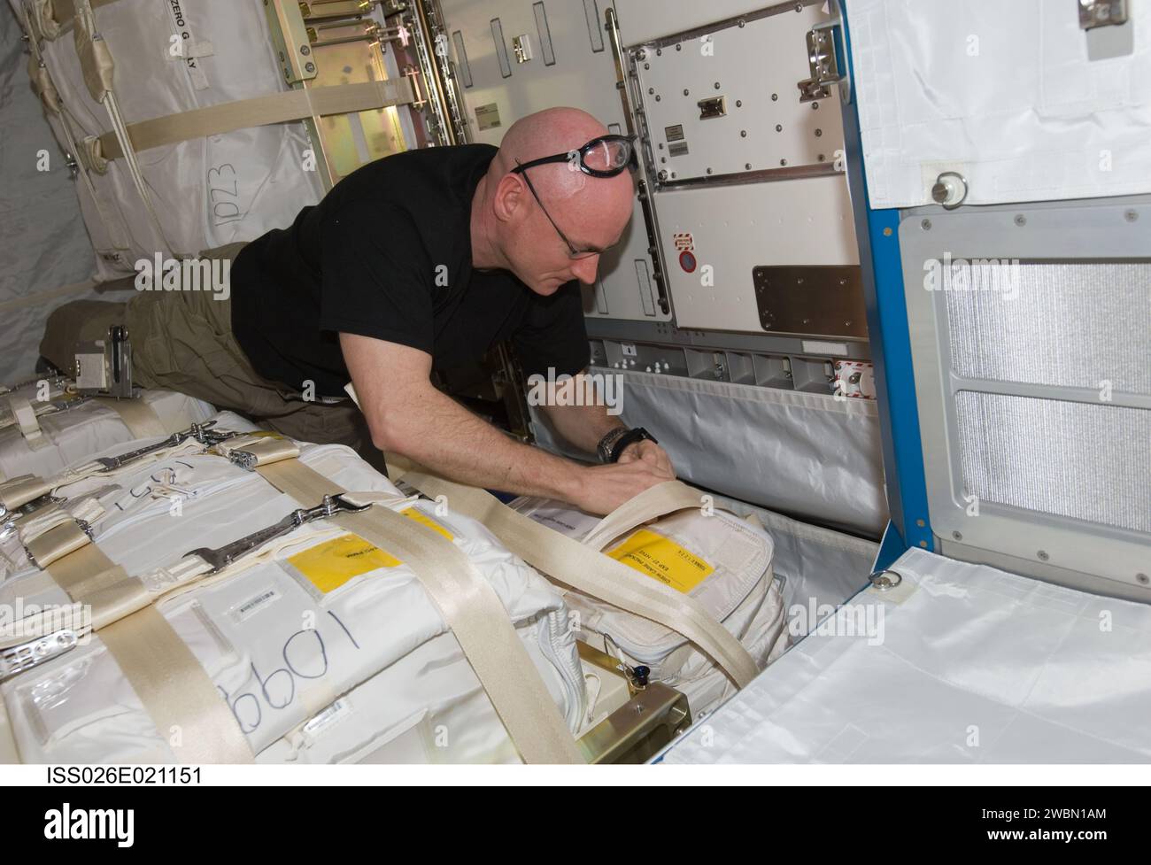 ISS026-E-021151 (27 Jan. 2011) --- NASA astronaut Scott Kelly ...