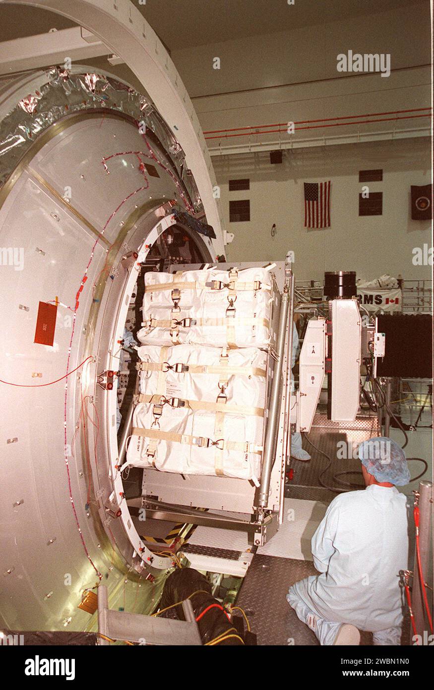 U s laboratory module hi-res stock photography and images - Alamy