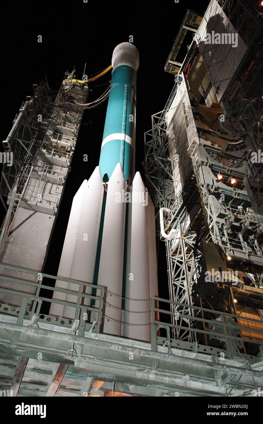 Delta ii rocket nasas hi-res stock photography and images - Alamy