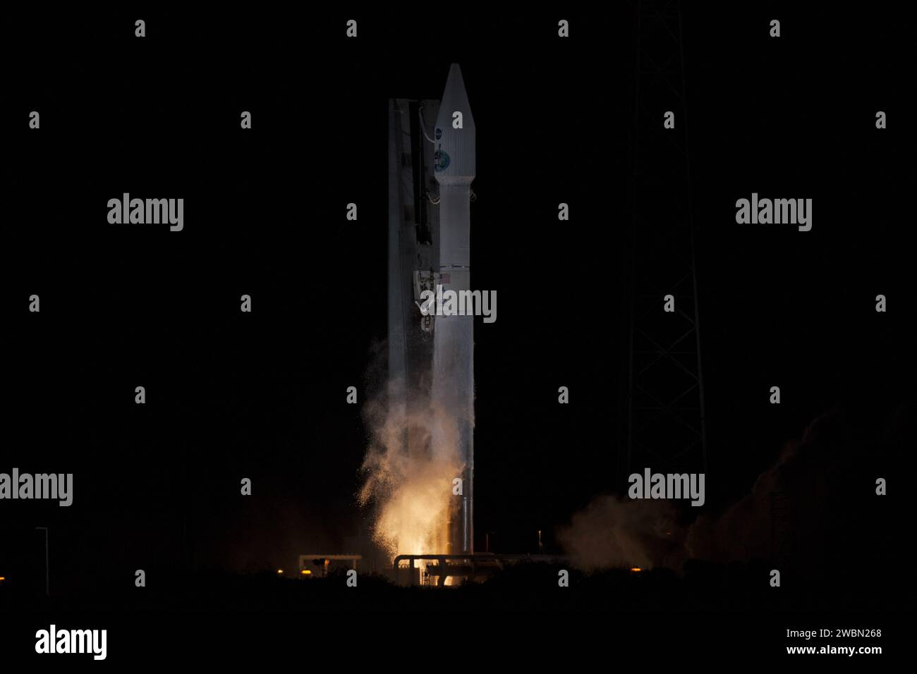 CAPE CANAVERAL, Fla. – At Space Launch Complex 41 on Cape Canaveral Air ...