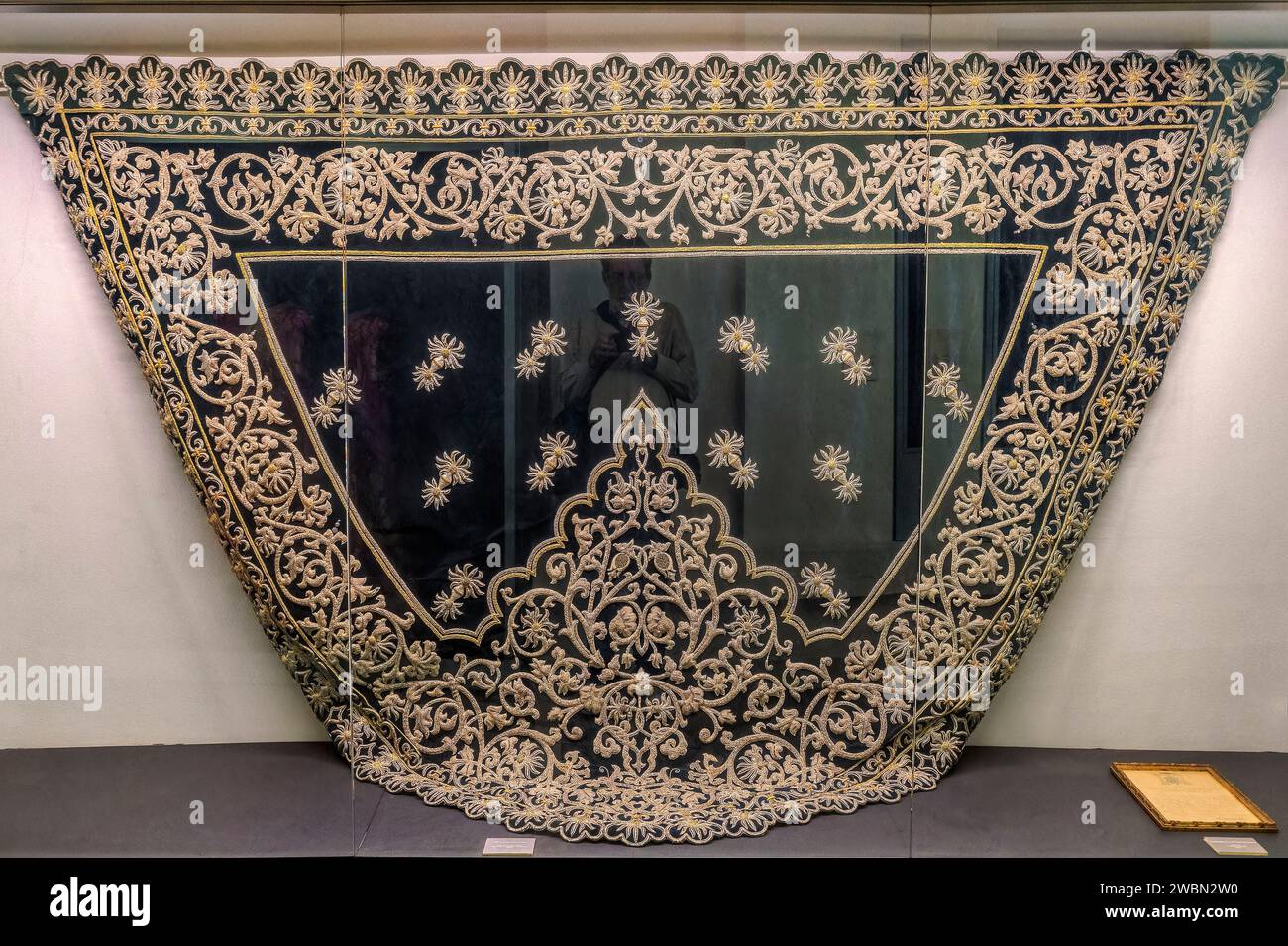 Processional mantle by Eduardo Rodriguez, velvet embroidered with ...