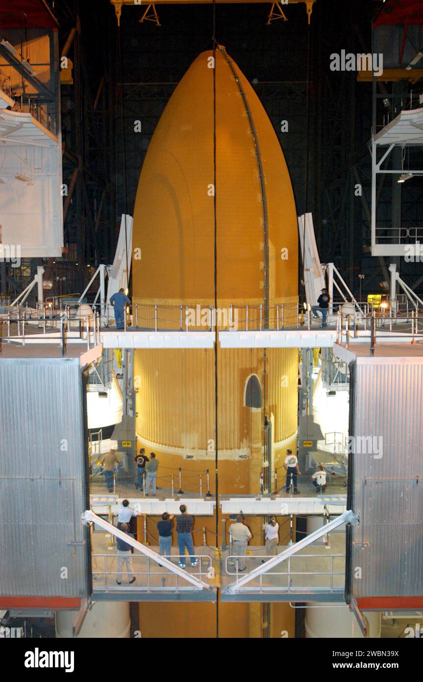 KENNEDY SPACE CENTER, FLA. - Inside the Vehicle Assembly Building ...